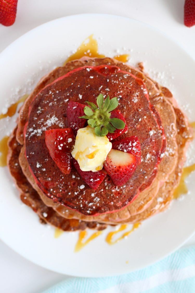 Classic (And Easy!) Strawberry Pancakes