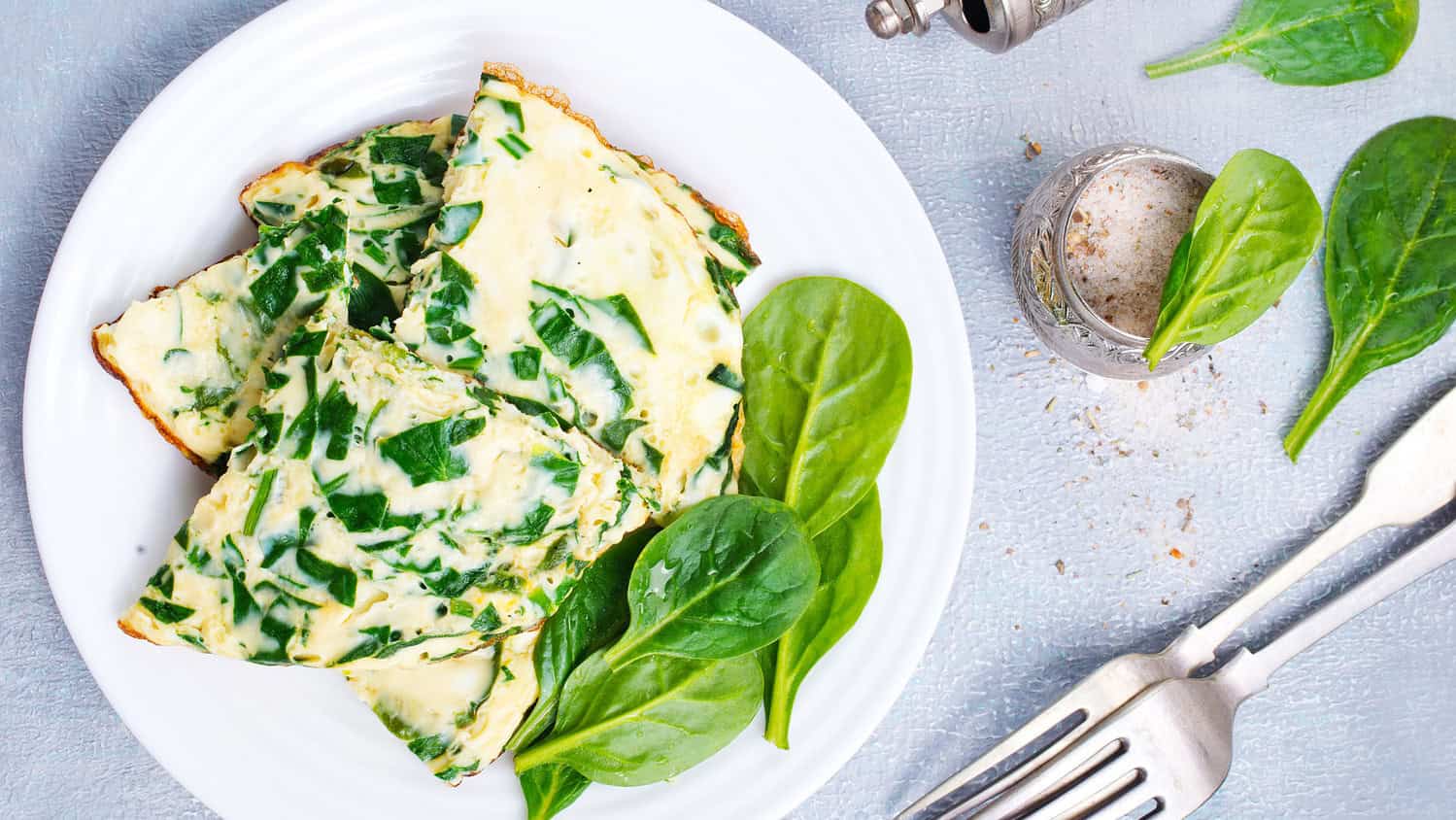 Healthy Spinach and Mushroom Egg White Omelet (The Perfect Recipe for a ...
