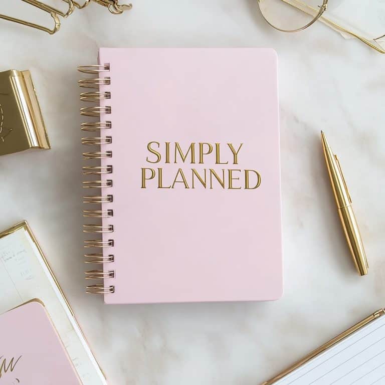 A Busy Girl’s Guide to Life Planner Organization