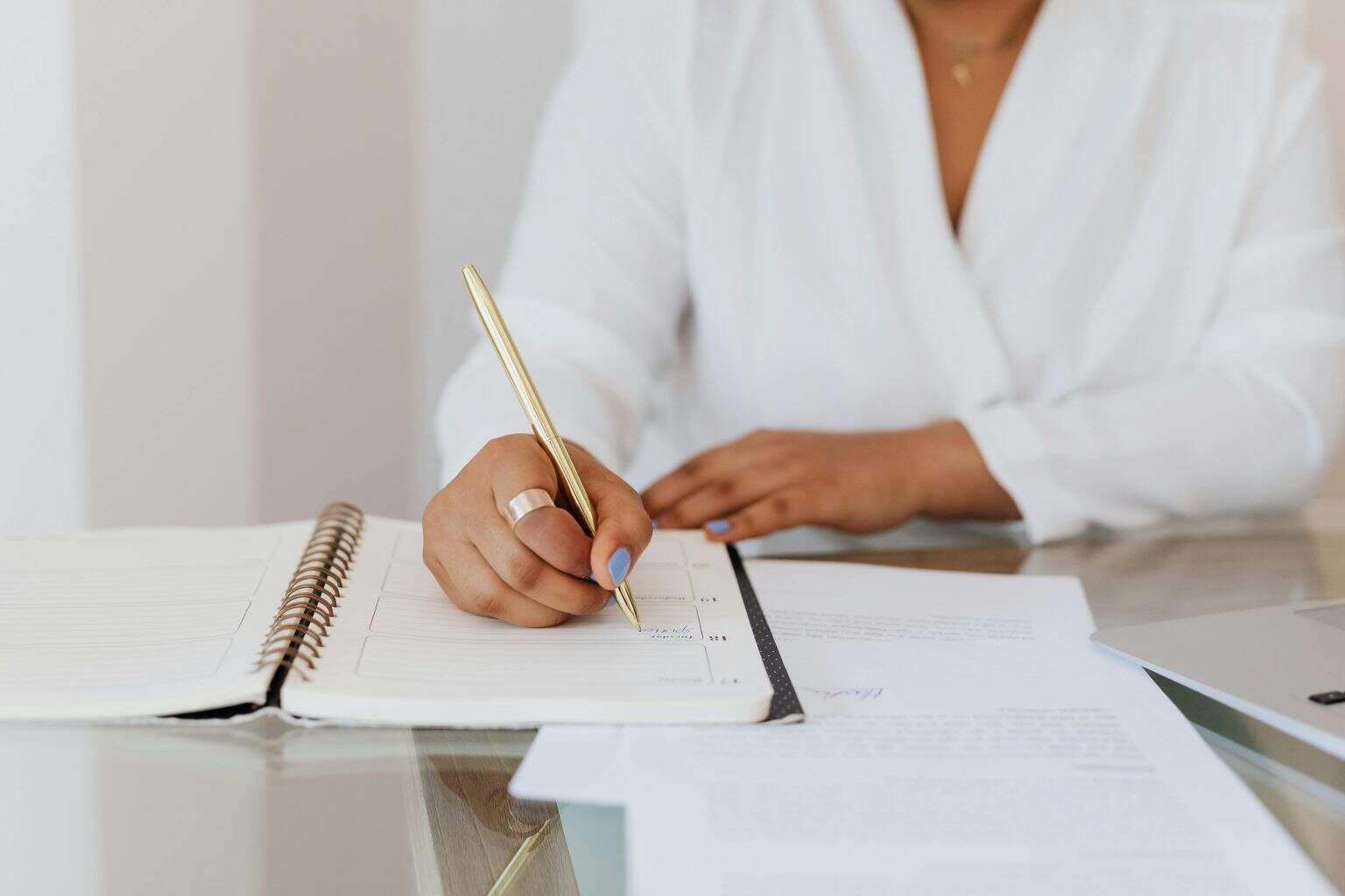 How to Use a Planner to Completely Change Your Life Around